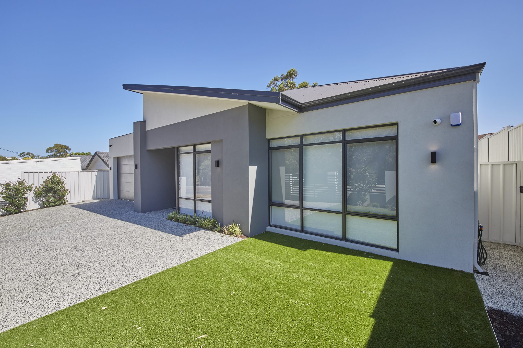 Karrinyup Project | Kajaani White Exposed Aggregate | Limecrete